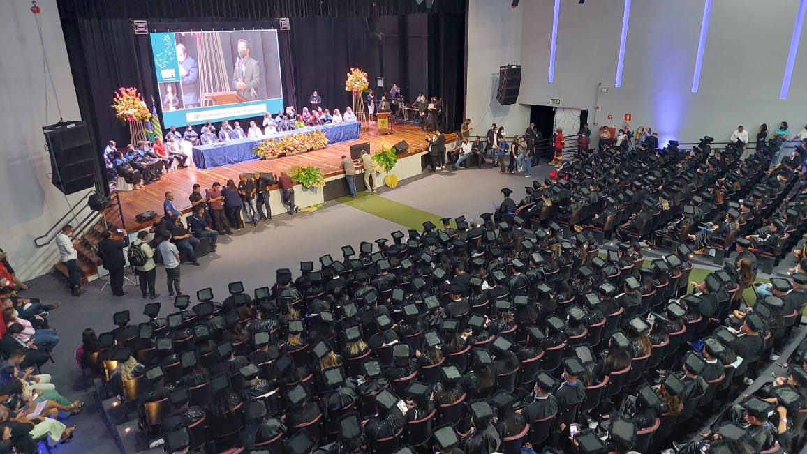Emoção marca solenidade de formatura das primeiras turmas da UAPI